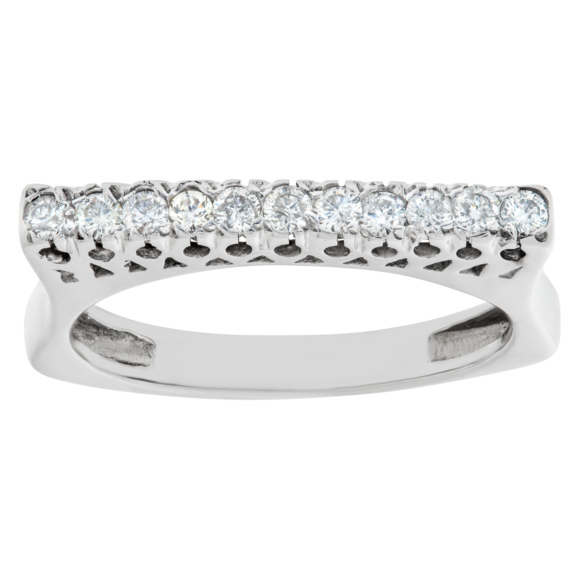 Single row diamond ring in 18k white gold. 0.33 carat | Gray & Sons