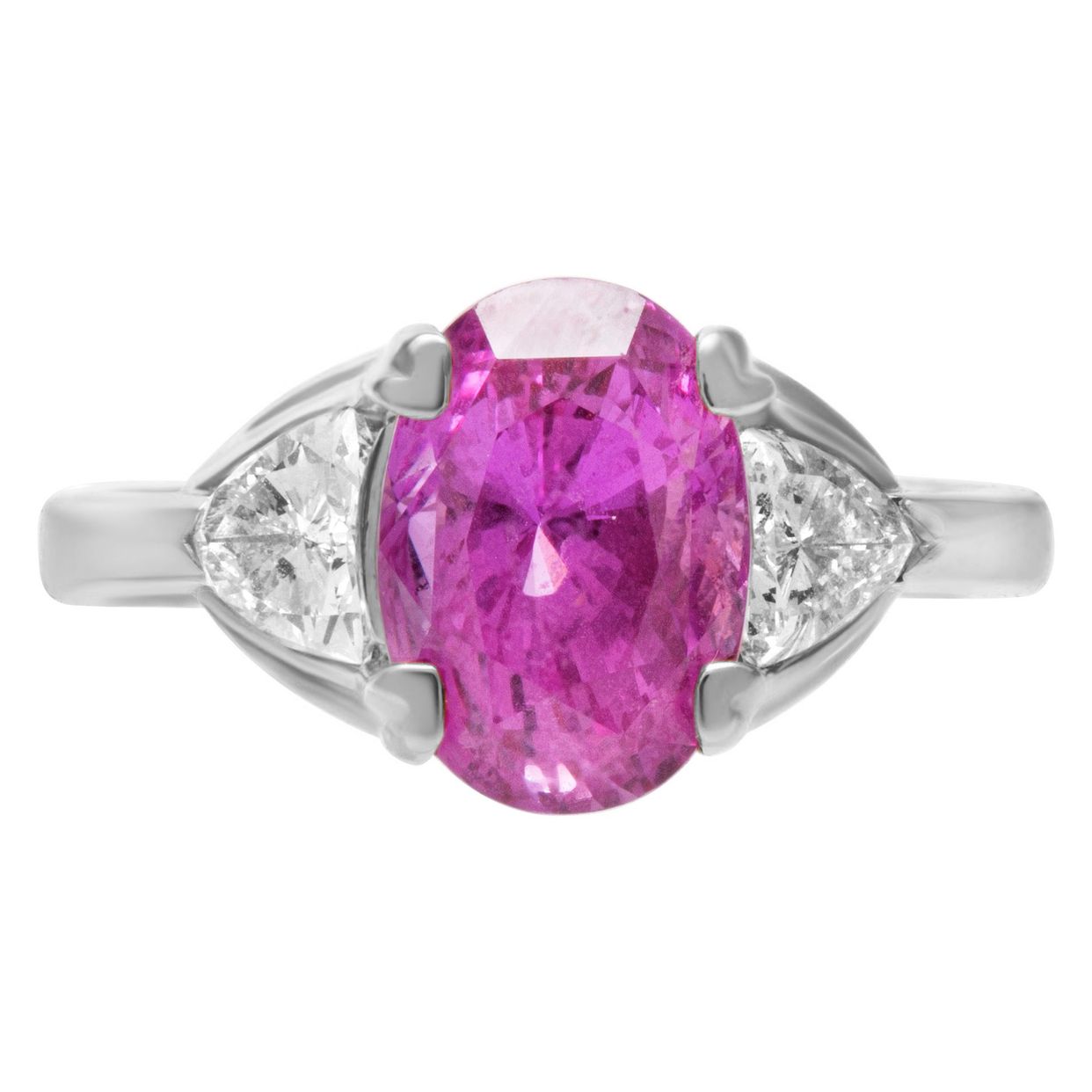 Adorable 4.06 ct oval cut pink sapphire in platinum and 18k