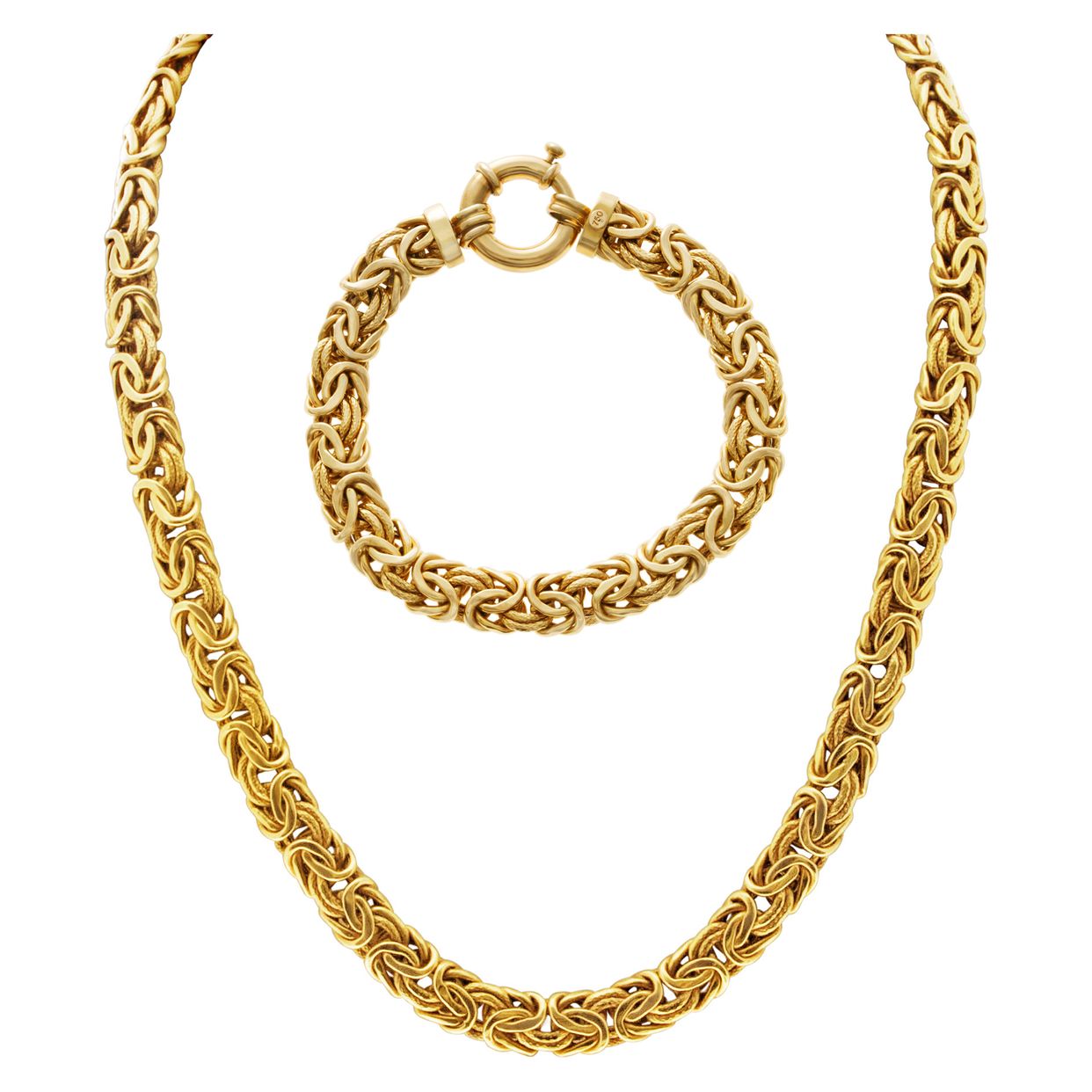 Amazing snake style chain and bracelet in 18k | Gray & Sons Jewelers