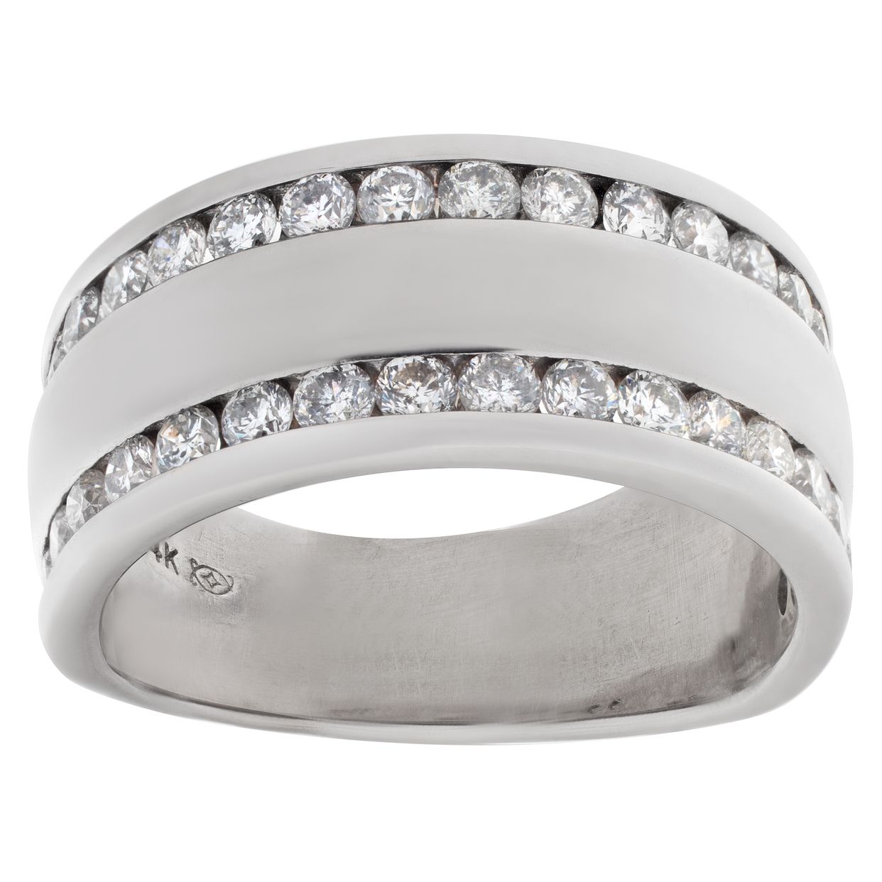 Diamond ring in 14k white gold with double row of diamond