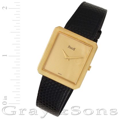 Pre-owned Piaget 9154 18k 25mm Manual watch | Gray & Sons Jewelers