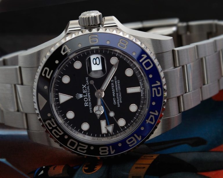 Stainless Steel Rolex: Submariner Hulk | Gray & Sons Jewelers